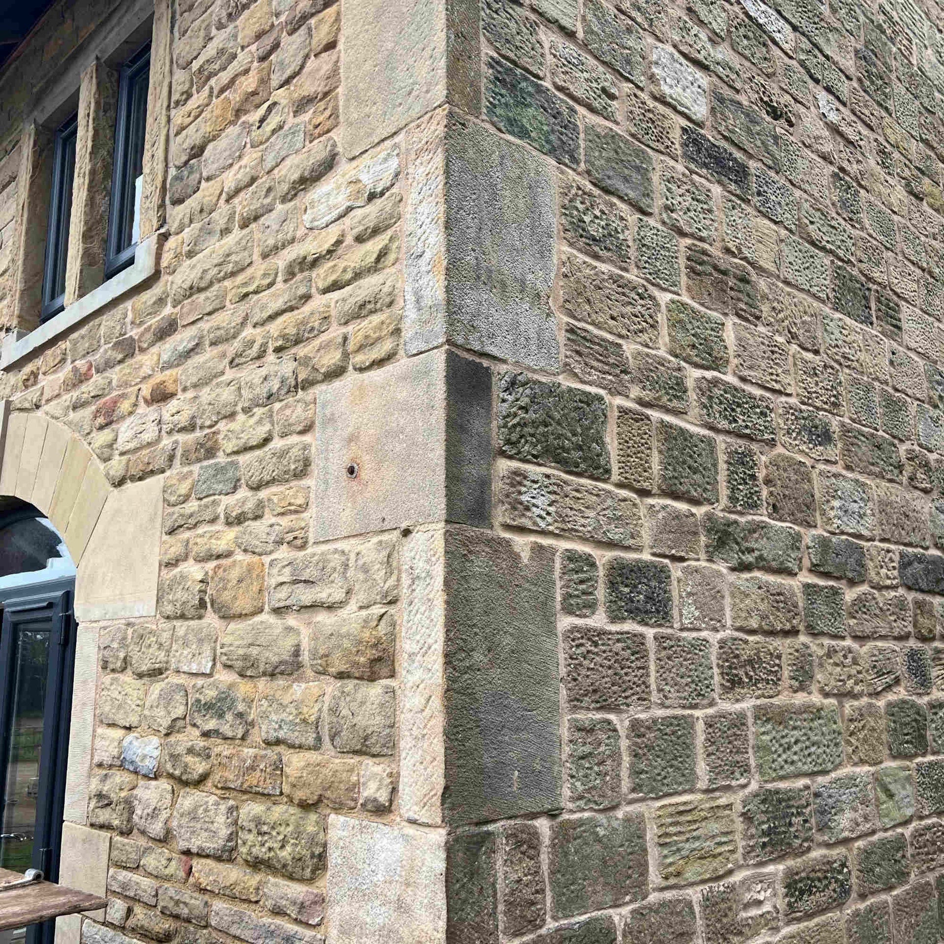 Stone Quoins | Supplier of Natural Stone Quoins – Britannia Stone