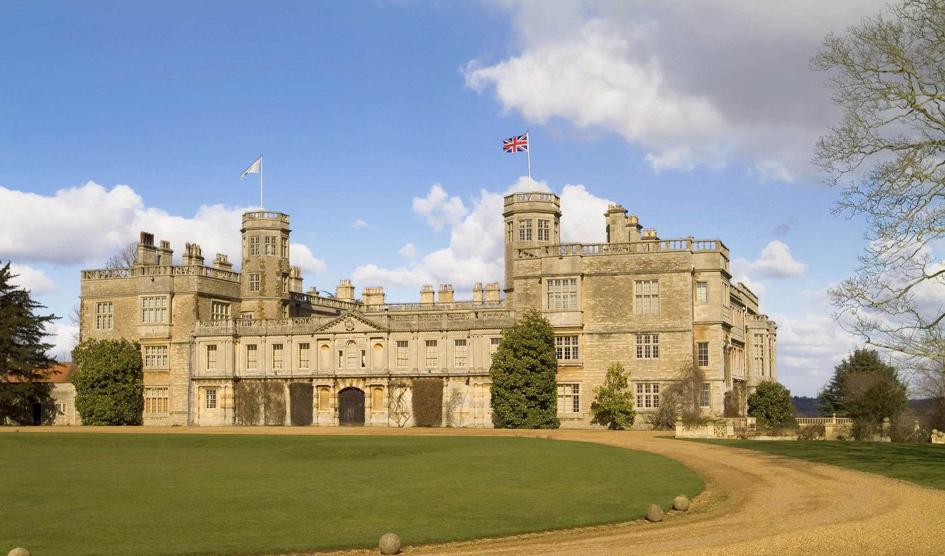 New & Reclaimed Traditional Stone | Britannia Stone