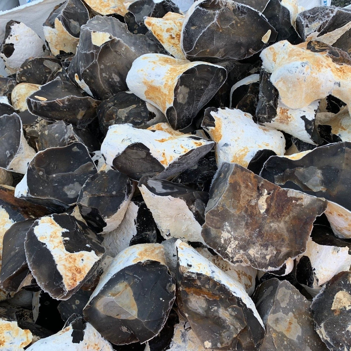 Dark Chalk Knapped Flint Stone Walling – Britannia Stone