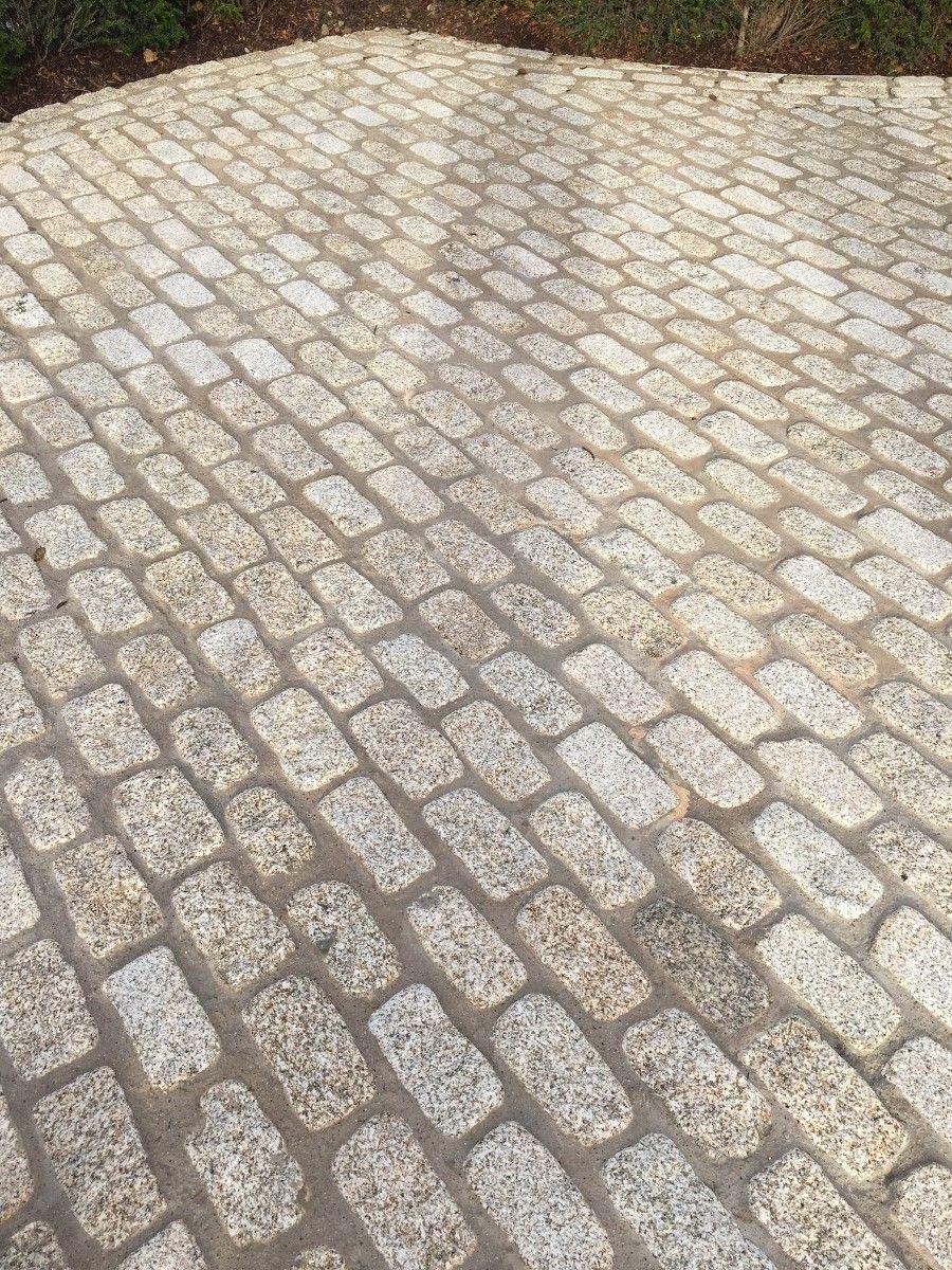 Gold Tumbled Granite Cobble Setts - 200mm x 100mm - Per SQM – Britannia ...