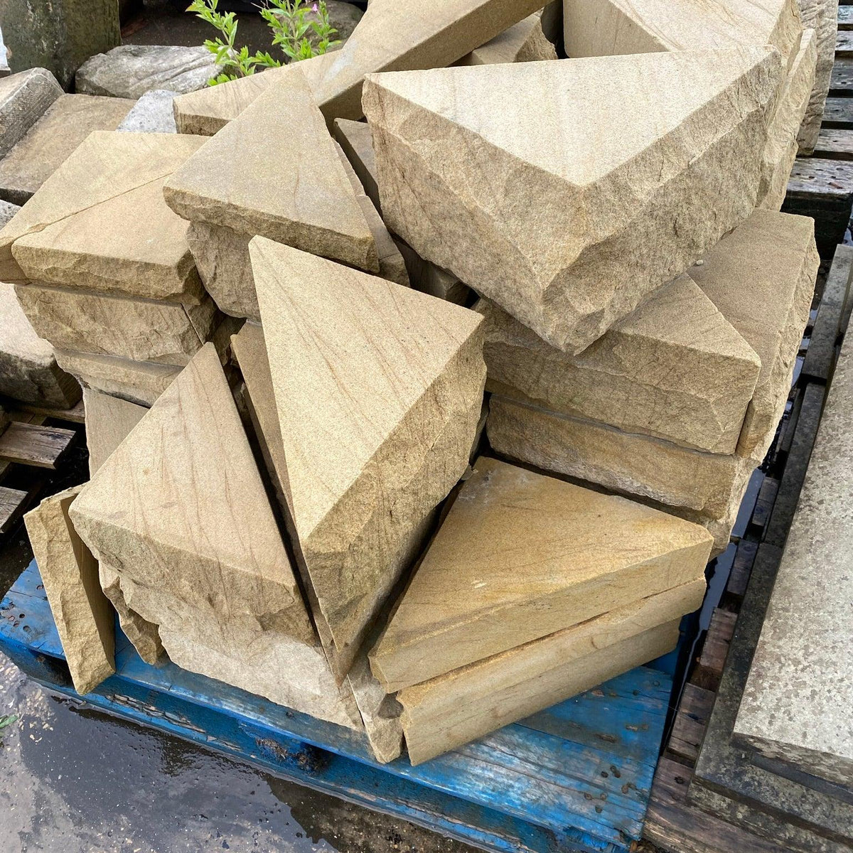 Natural Sandstone Triangle Wall Coping Stones – Britannia Stone