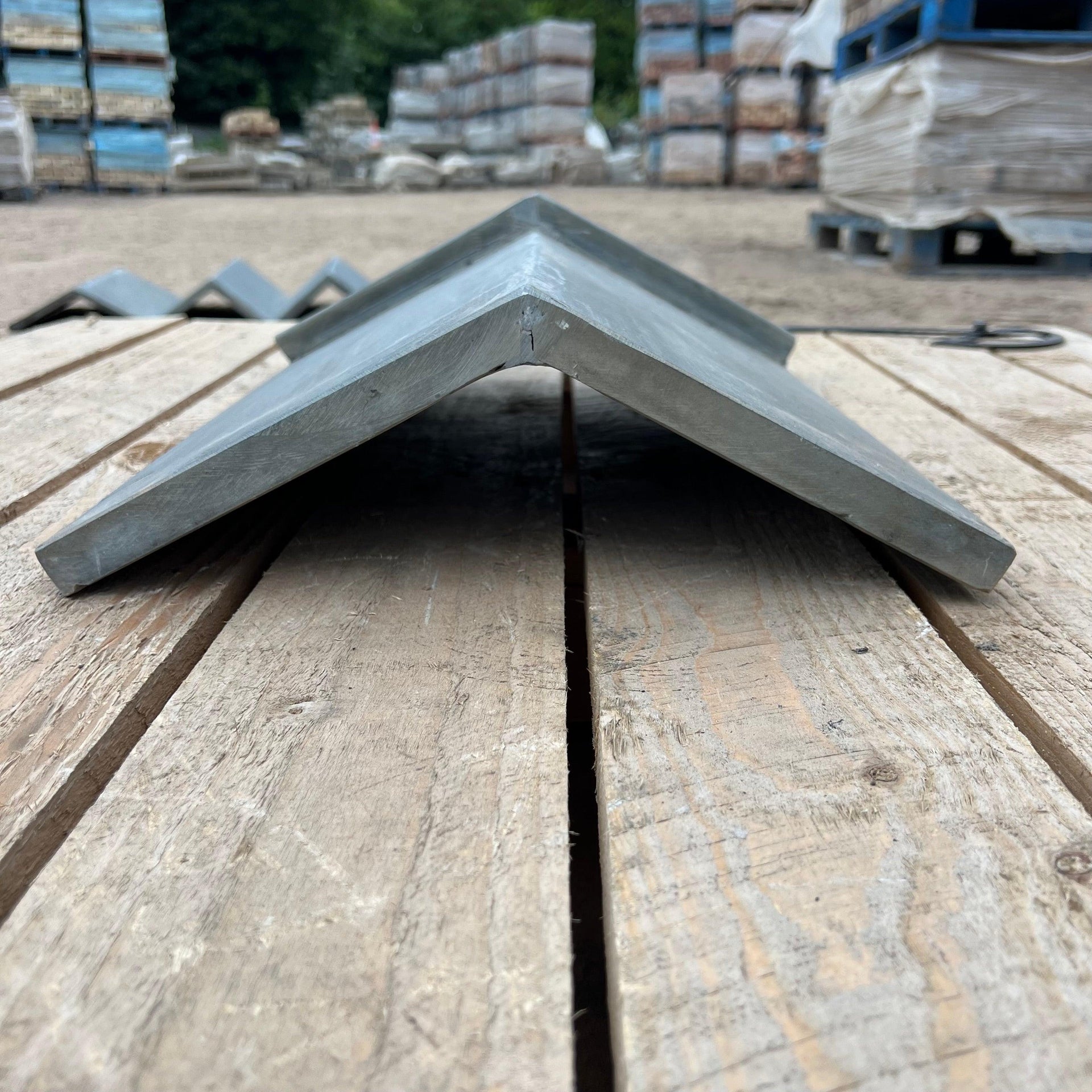 New Brazilian Slate Roof Capped Ridge Tile | 125 ° – Britannia Stone