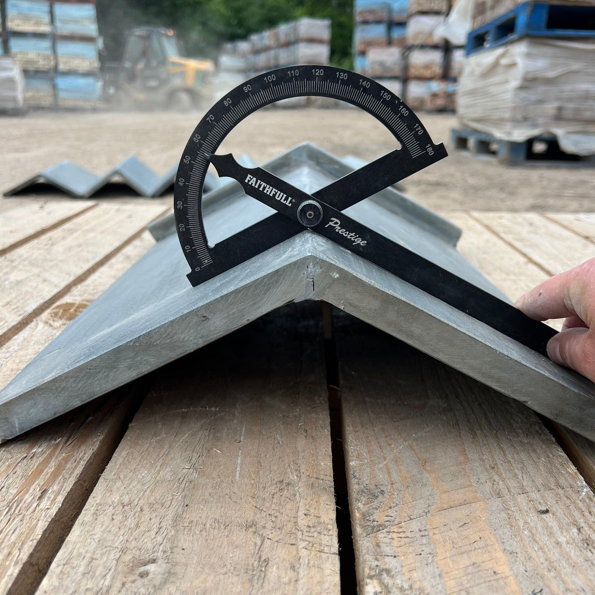New Brazilian Slate Roof Capped Ridge Tile | 125 ° – Britannia Stone