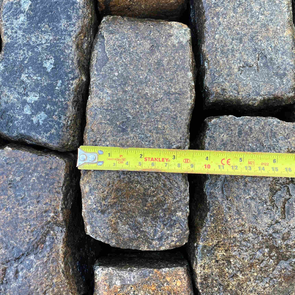 Reclaimed Cobble Setts, Gritstone Cobbles Granite Sett – Britannia Stone