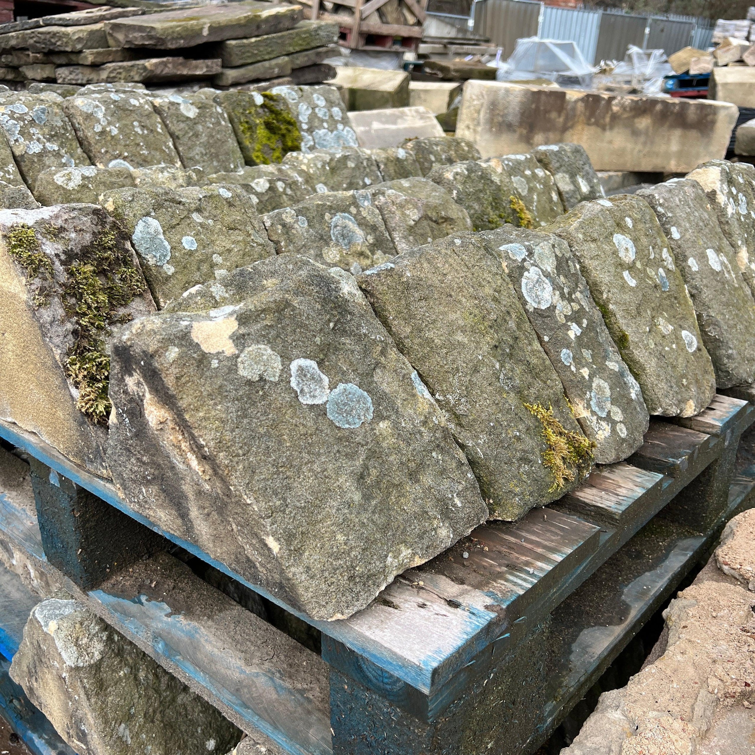 Reclaimed Natural Stone Triangle Wall Stone Coping – Britannia Stone